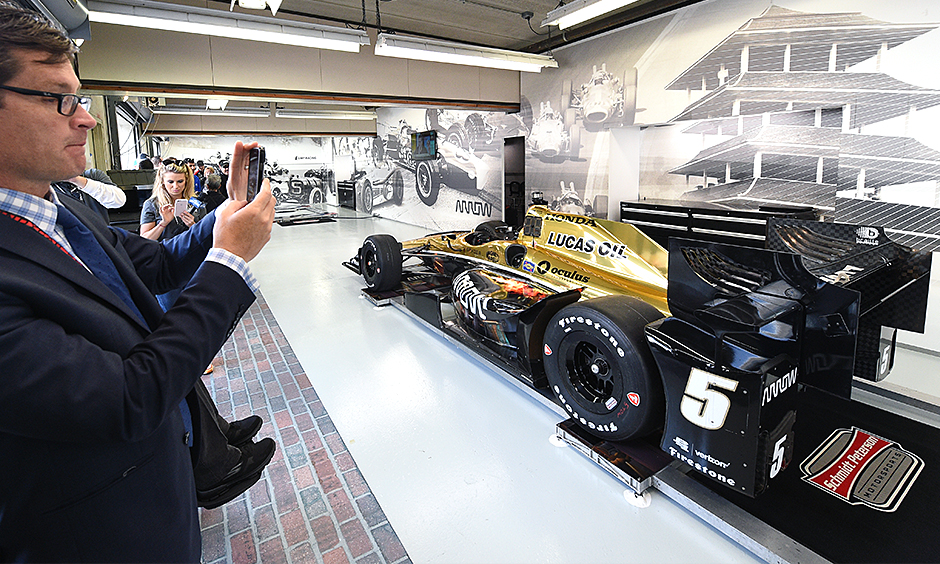 Notes: Schmidt team raises bar with Indianapolis Motor Speedway garage