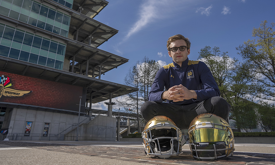 Notre Dame, Roe Team Up for Fighting Irish Racing Helmet